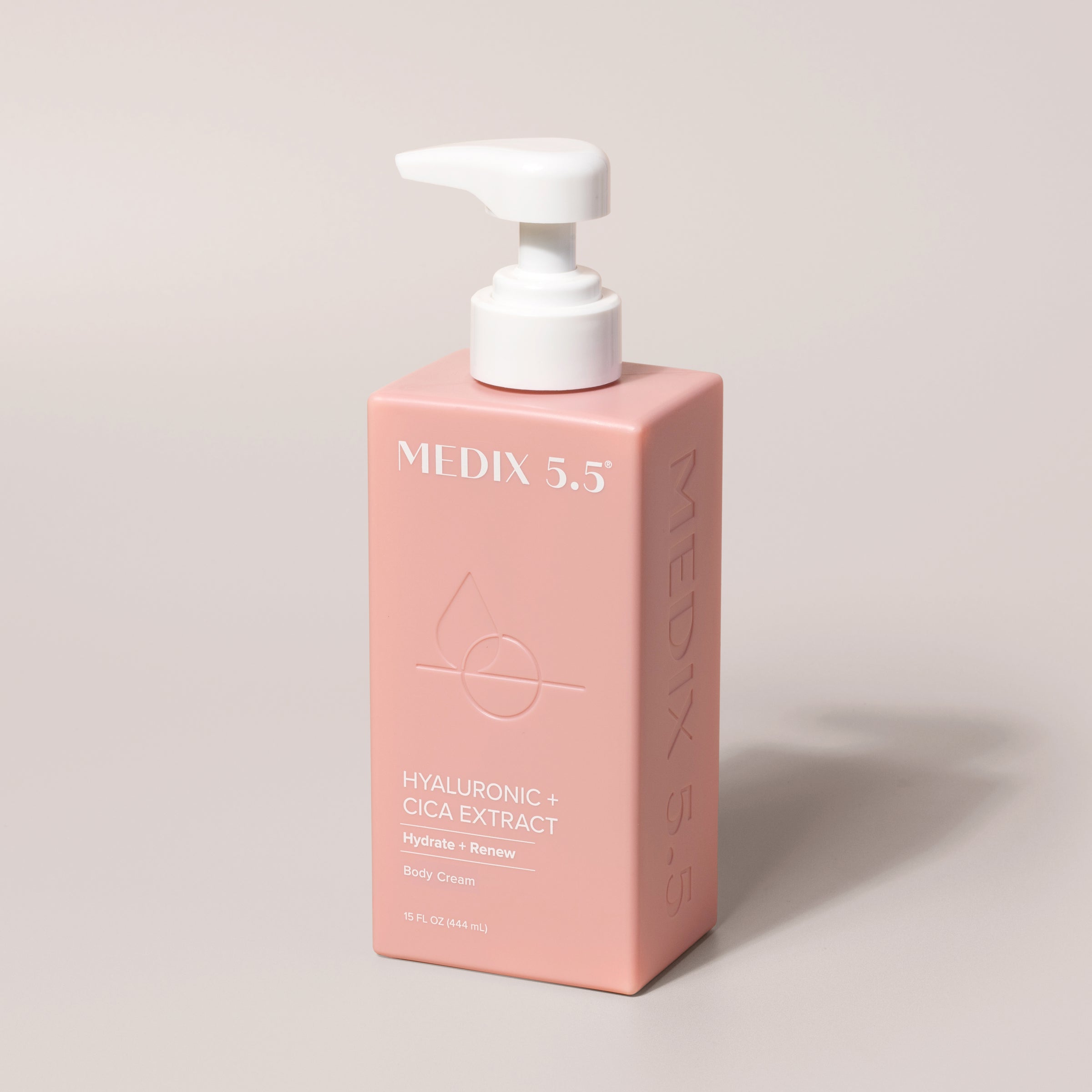 Hyaluronic Acid + Cica Extract – Medix 5.5